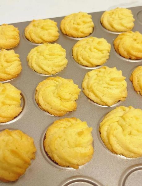 曲奇饼干无黄油的做法_烤箱温度多少合适-第1张图片-山城妙识 曲奇饼干无黄油的做法_烤箱温度多少合适-第1张图片-山城妙识