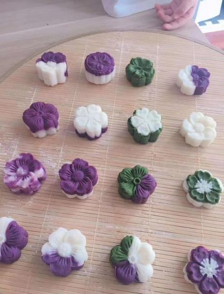 紫薯月饼怎么做_紫薯月饼简易做法-第1张图片-山城妙识