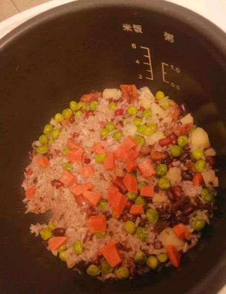 电饭锅煮糯米饭的做法窍门_为什么糯米总是夹生-第2张图片-山城妙识