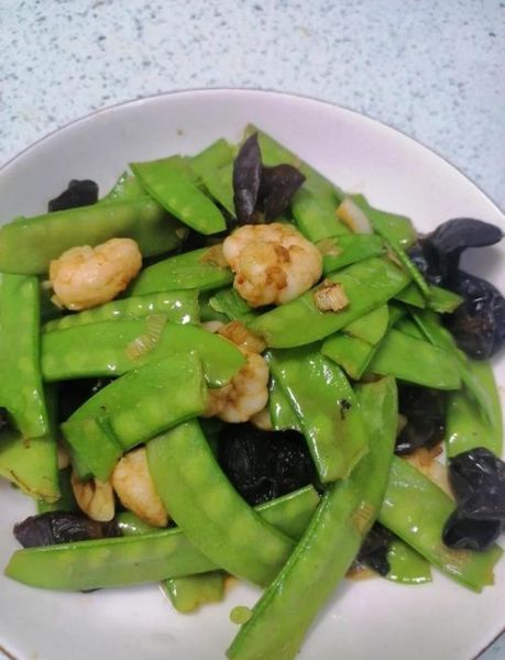 荷兰豆炒虾仁怎么炒才脆_荷兰豆炒虾仁要不要焯水-第1张图片-山城妙识