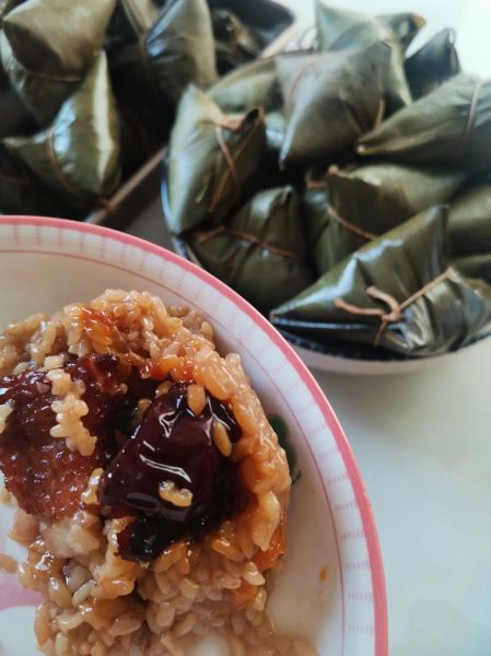 水开了粽子煮几分钟_粽子煮多久才熟-第2张图片-山城妙识