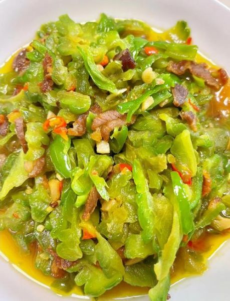 炒苦瓜不苦的小秘诀_苦瓜怎么炒才不苦-第1张图片-山城妙识