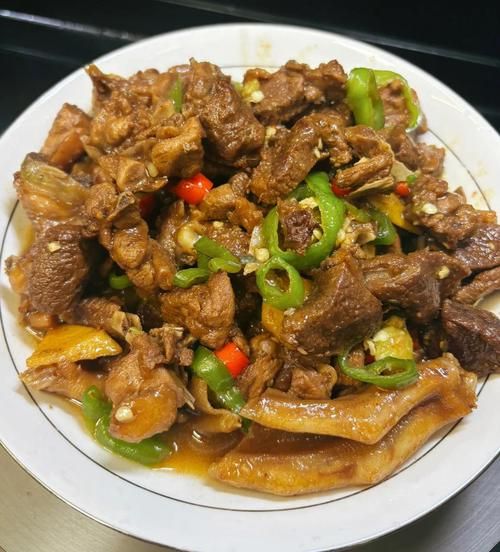 啤酒鸭怎么烧才好吃_啤酒鸭用什么啤酒最香-第1张图片-山城妙识 啤酒鸭怎么烧才好吃_啤酒鸭用什么啤酒最香-第1张图片-山城妙识