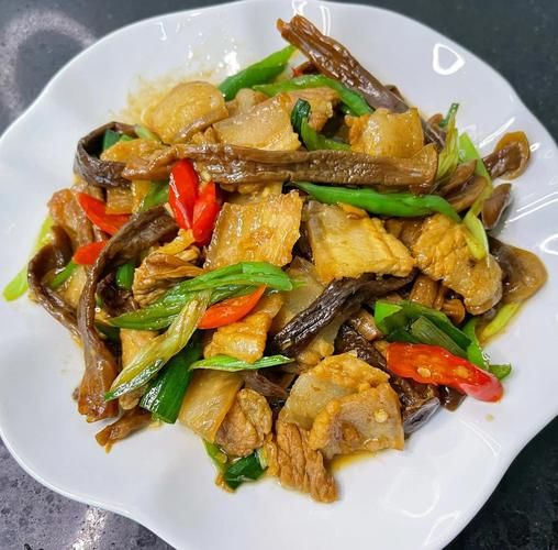 肉炒蘑菇怎么炒好吃_肉炒蘑菇的家常做法窍门-第1张图片-山城妙识 肉炒蘑菇怎么炒好吃_肉炒蘑菇的家常做法窍门-第1张图片-山城妙识