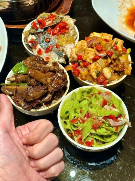 双椒鱼头怎么做才入味_双椒鱼头用什么辣椒最好-第1张图片-山城妙识