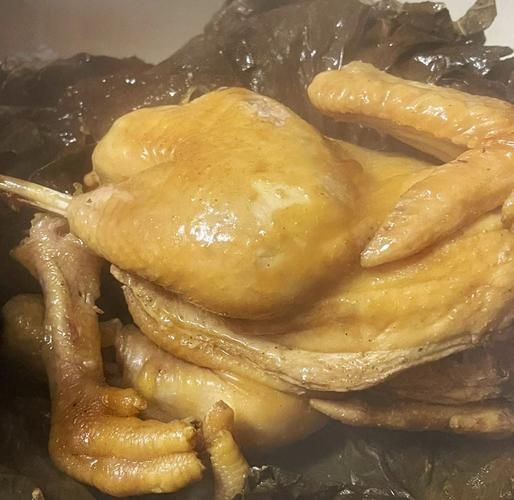 泥土叫花鸡怎么做_泥土叫花鸡要烤多久-第1张图片-山城妙识