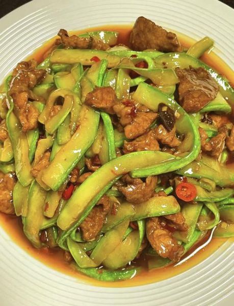 葫芦瓜炒肉片怎么做_葫芦瓜炒肉片用不用焯水-第1张图片-山城妙识 葫芦瓜炒肉片怎么做_葫芦瓜炒肉片用不用焯水-第1张图片-山城妙识