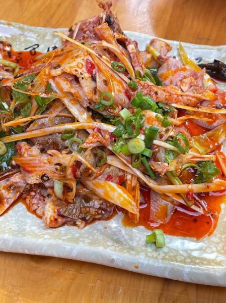 猪耳朵豆角怎么做好吃_猪耳朵豆角的做法大全-第3张图片-山城妙识