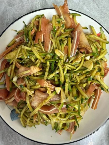 猪耳朵豆角怎么做好吃_猪耳朵豆角的做法大全-第2张图片-山城妙识