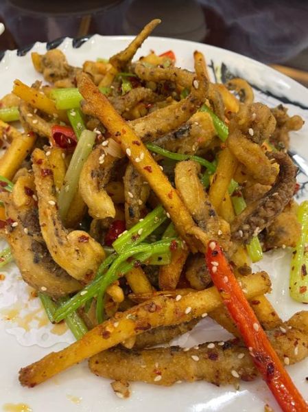 正宗干煸鱿鱼怎么做_干煸鱿鱼要不要焯水-第2张图片-山城妙识