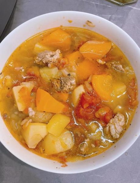 牛肉炖柿子高压锅多久_牛肉炖柿子高压锅做法-第1张图片-山城妙识 牛肉炖柿子高压锅多久_牛肉炖柿子高压锅做法-第1张图片-山城妙识