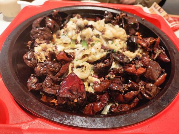 大丰收鱼锅怎么做_大丰收鱼锅做法步骤-第1张图片-山城妙识 大丰收鱼锅怎么做_大丰收鱼锅做法步骤-第1张图片-山城妙识