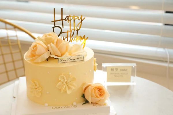 女人生日蛋糕图片大全_怎么选款式-第3张图片-山城妙识 女人生日蛋糕图片大全_怎么选款式-第3张图片-山城妙识