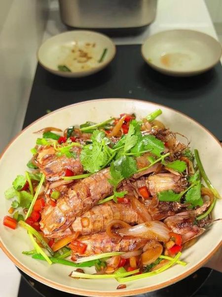 椒盐虾姑怎么做_椒盐虾姑怎么做好吃又酥脆-第3张图片-山城妙识