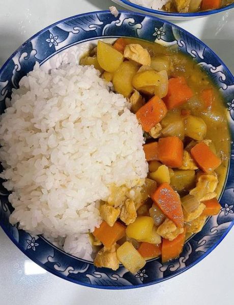 咖喱鸡肉饭怎么做_家常咖喱鸡肉饭做法-第2张图片-山城妙识