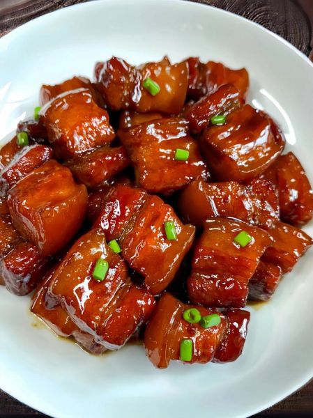 红烧肉怎么做才软糯不柴_正宗红烧肉用什么肉最好-第1张图片-山城妙识 红烧肉怎么做才软糯不柴_正宗红烧肉用什么肉最好-第1张图片-山城妙识