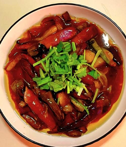 油炸茄子怎么做好吃_油炸茄子不吸油的窍门-第1张图片-山城妙识