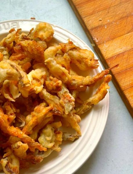 干炸蘑菇的做法是什么_干炸蘑菇怎么做才酥脆-第1张图片-山城妙识