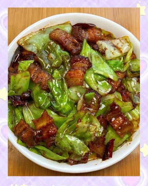 卷心菜炒肉怎么做_卷心菜炒肉的家常做法-第1张图片-山城妙识 卷心菜炒肉怎么做_卷心菜炒肉的家常做法-第1张图片-山城妙识