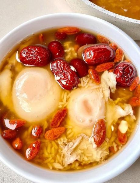 女人吃甜酒鸡蛋的功效_甜酒鸡蛋对月经有好处吗-第1张图片-山城妙识