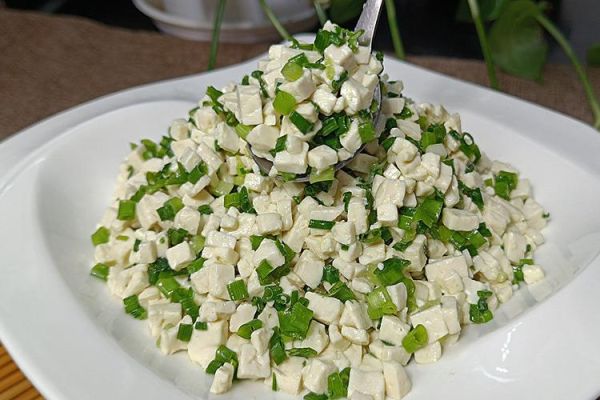 嫩豆腐凉拌怎么做_嫩豆腐凉拌需要焯水吗-第2张图片-山城妙识 嫩豆腐凉拌怎么做_嫩豆腐凉拌需要焯水吗-第2张图片-山城妙识