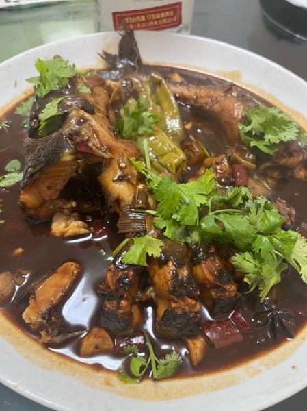 清炖虹鳟鱼怎么做好吃_清炖虹鳟鱼的家常做法窍门-第3张图片-山城妙识