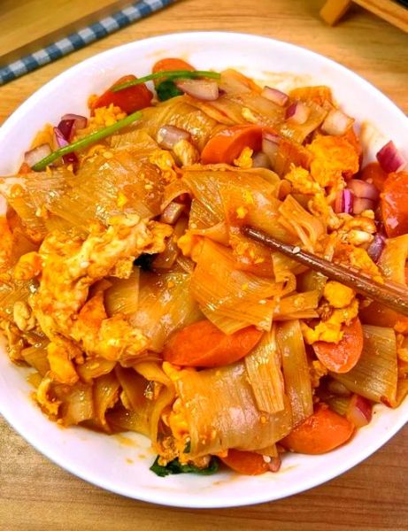 炒烤冷面怎么做_炒烤冷面用什么酱-第1张图片-山城妙识