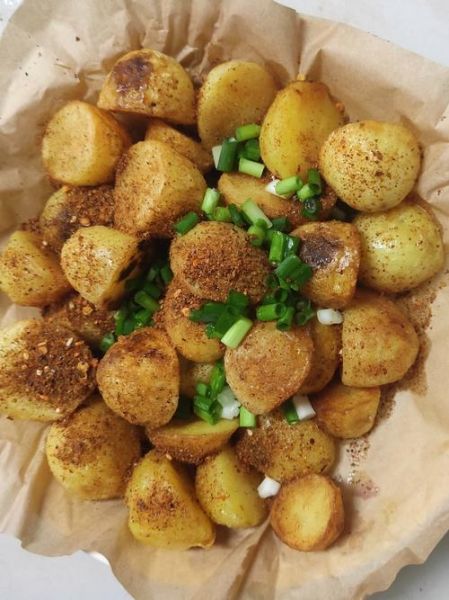 椒盐小土豆怎么做_椒盐小土豆热量高吗-第2张图片-山城妙识