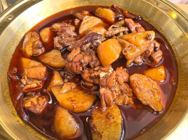 大盘鸡怎么做才好吃_大盘鸡图片高清实拍-第2张图片-山城妙识 大盘鸡怎么做才好吃_大盘鸡图片高清实拍-第2张图片-山城妙识