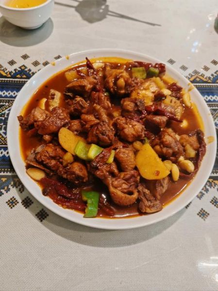 大盘鸡怎么做才好吃_大盘鸡图片高清实拍-第3张图片-山城妙识 大盘鸡怎么做才好吃_大盘鸡图片高清实拍-第3张图片-山城妙识