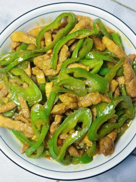 青椒肉丝图片大全_怎么做才好吃-第1张图片-山城妙识