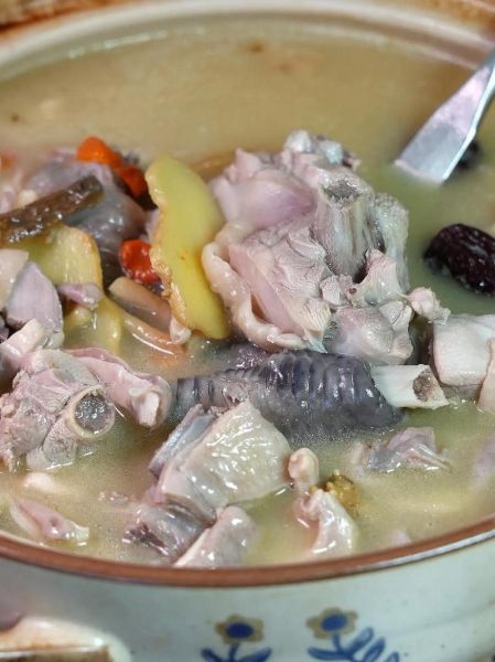 猪肚鸡汤放什么配料_猪肚鸡汤正宗配料有哪些-第3张图片-山城妙识 猪肚鸡汤放什么配料_猪肚鸡汤正宗配料有哪些-第3张图片-山城妙识