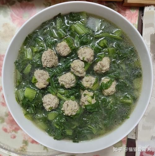 小白菜汆丸子怎么做好吃_小白菜汆丸子汤的家常做法-第3张图片-山城妙识