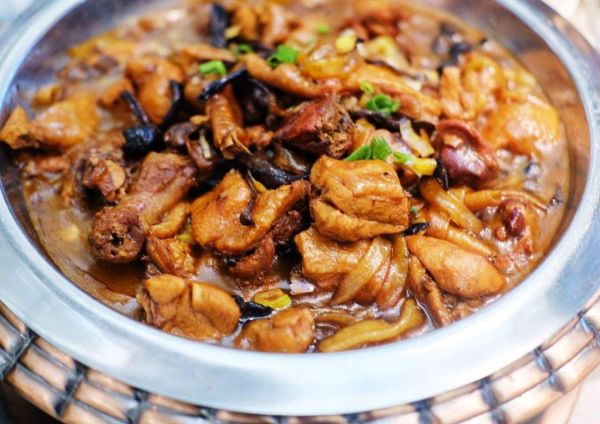 小鸡炖蘑菇的由来_东北名菜起源故事-第2张图片-山城妙识 小鸡炖蘑菇的由来_东北名菜起源故事-第2张图片-山城妙识