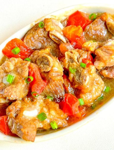 西红柿炖排骨怎么做_西红柿炖排骨的窍门-第1张图片-山城妙识