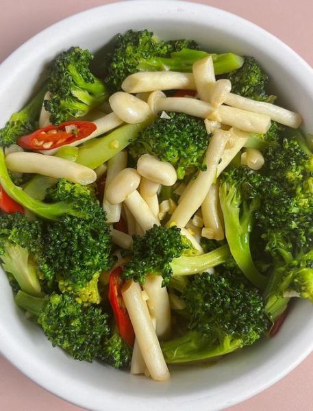 白色西兰花能吃吗_白色西兰花怎么做好吃-第2张图片-山城妙识