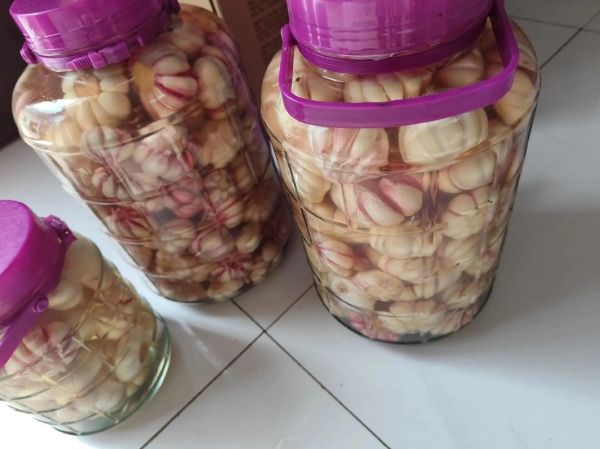 腌糖蒜的正宗方法_糖蒜怎么腌才脆爽-第3张图片-山城妙识