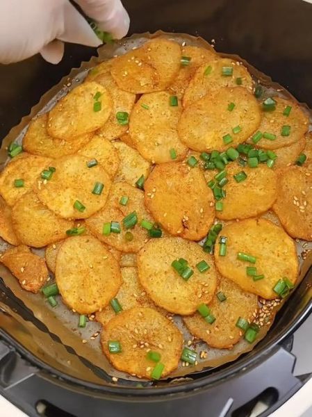 烤箱土豆片怎么做_烤箱土豆片温度时间-第2张图片-山城妙识 烤箱土豆片怎么做_烤箱土豆片温度时间-第2张图片-山城妙识