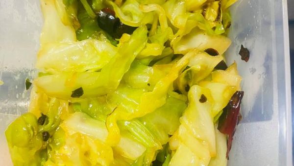 爆炒卷心菜怎么做_爆炒卷心菜的家常做法-第2张图片-山城妙识