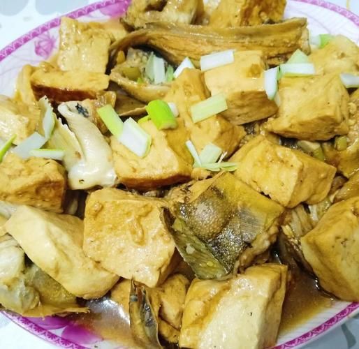 海鲶鱼炖豆腐怎么做_正宗做法步骤-第3张图片-山城妙识