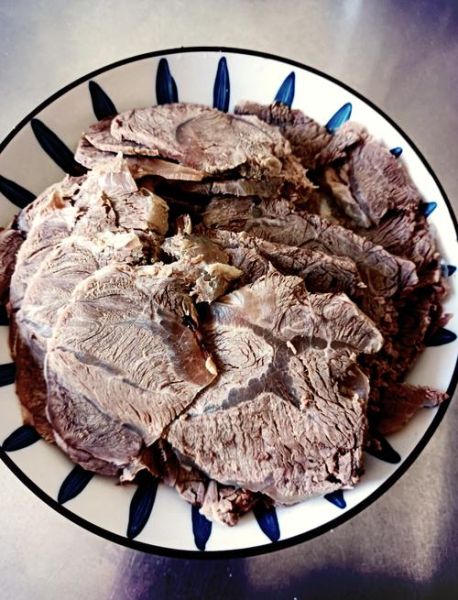 清水牛腱子肉怎么煮_清水牛腱子肉焯水多久-第1张图片-山城妙识 清水牛腱子肉怎么煮_清水牛腱子肉焯水多久-第1张图片-山城妙识