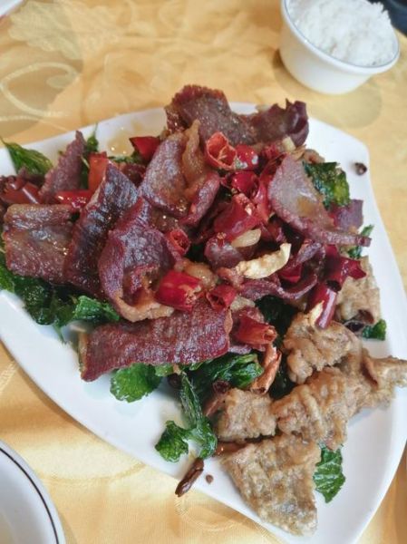 牛干巴是什么东西_云南牛干巴的做法-第2张图片-山城妙识 牛干巴是什么东西_云南牛干巴的做法-第2张图片-山城妙识