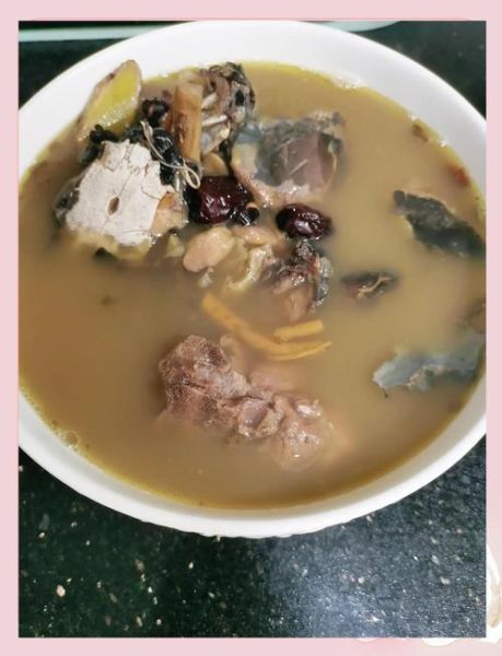 塘虱鱼汤的功效与作用_塘虱鱼汤适合什么人喝-第3张图片-山城妙识