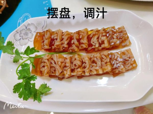 皮冻怎么做_皮冻的家常做法大全-第3张图片-山城妙识