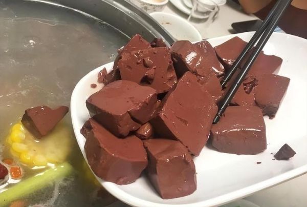 猪血和鸭血哪个贵_价格差多少-第3张图片-山城妙识