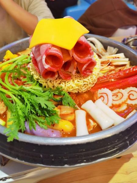 韩国部队火锅起源_为什么叫部队锅-第1张图片-山城妙识