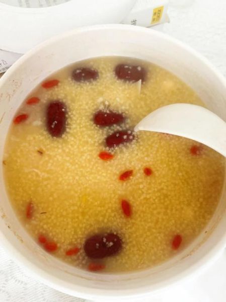 早餐粥怎么煮才好吃_早餐粥有哪些营养搭配-第2张图片-山城妙识