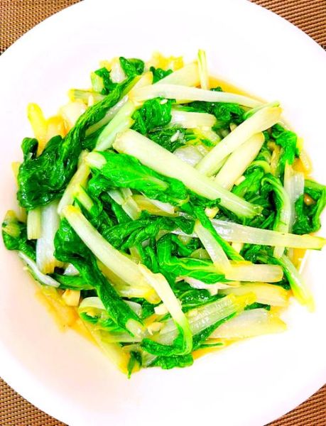 炒小白菜怎么保持翠绿_炒小白菜的家常做法窍门-第2张图片-山城妙识 炒小白菜怎么保持翠绿_炒小白菜的家常做法窍门-第2张图片-山城妙识