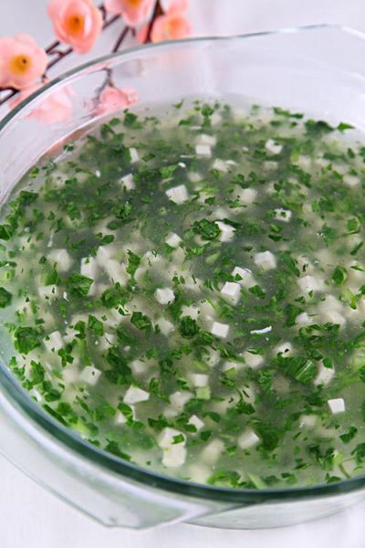 荠菜豆腐羹怎么做好吃_荠菜豆腐羹的做法窍门-第3张图片-山城妙识