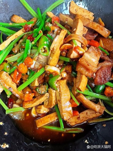 芹菜香干炒肉丝怎么炒好吃_芹菜香干炒肉丝用香干还是豆干-第3张图片-山城妙识 芹菜香干炒肉丝怎么炒好吃_芹菜香干炒肉丝用香干还是豆干-第3张图片-山城妙识